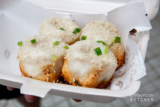 Yang's Fry Dumpling {Shanghai, China} - Tiny Urban Kitchen